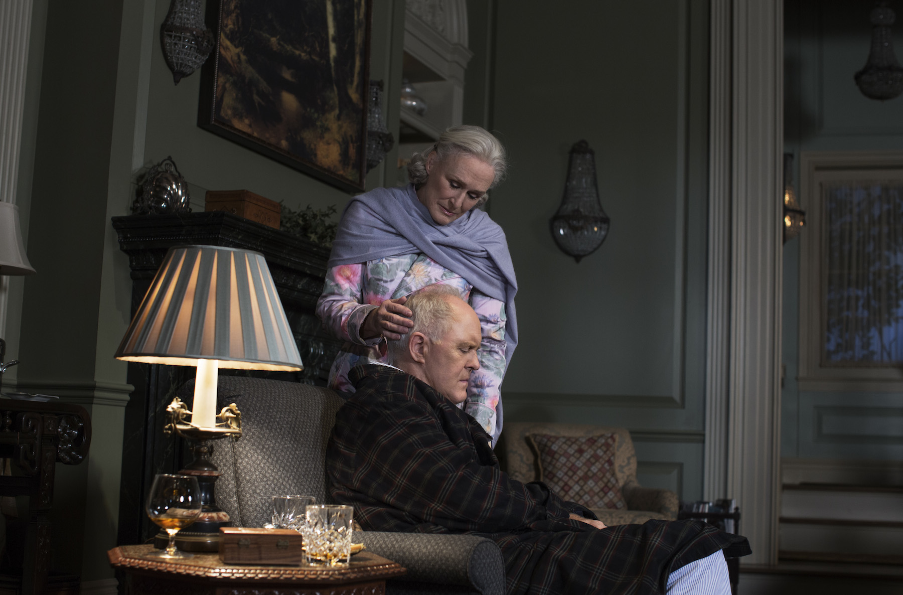 A Delicate Balance Reviews and Pictures: Glenn Close Back on Broadway ...