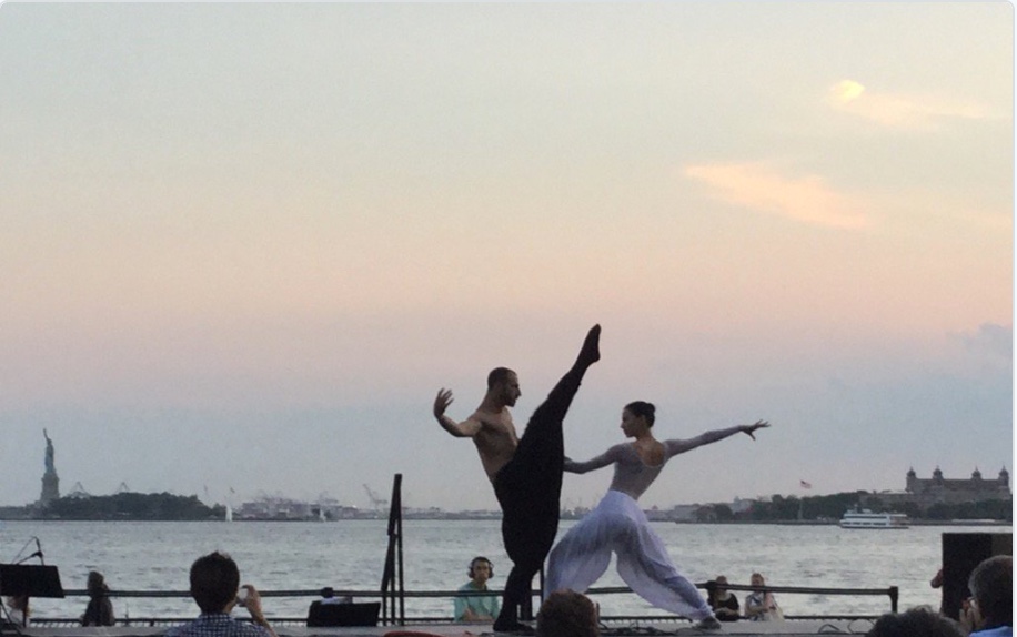 Watch Immigrant Artists Sing and Dance – New York Theater