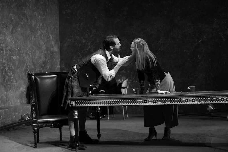 King Lear 7 Russell Harvard and Aisling O’Sullivan – New York Theater